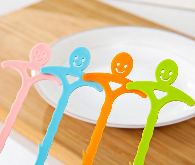 TripleClicks.com: 10pcs Lot Bathroom or Kitchen Sink Cleaning Hooks