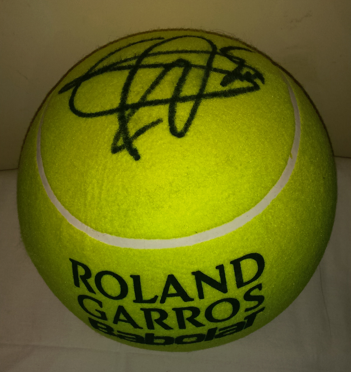 TripleClicks.com: Novak Djokovic Autographed Jumbo Tennis Ball 9.5"